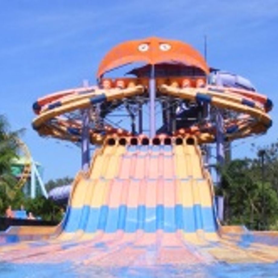 The Giant Drop - Drop tower at Dreamworld theme park, Gold Coast ...