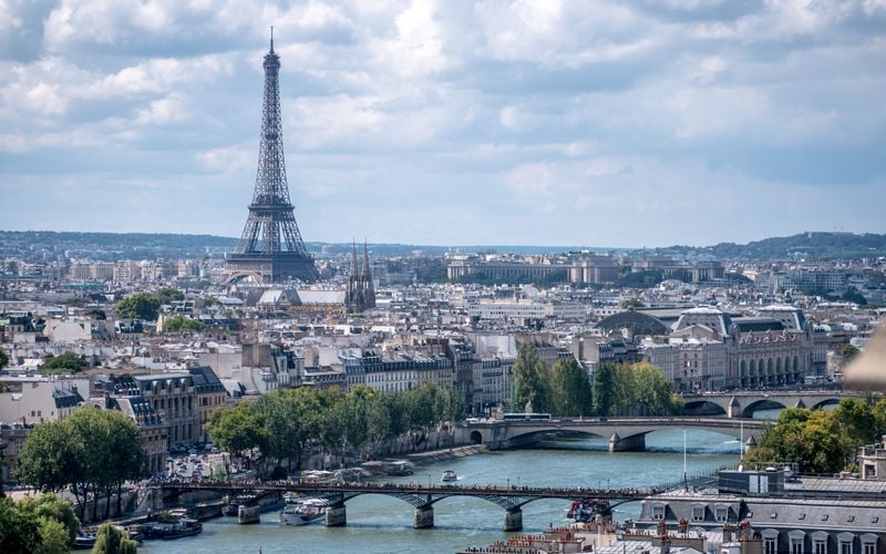 Paris - Capitale nationale et ville mondiale en France