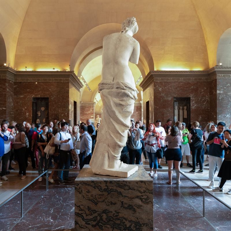 Vénus de Milo - Statue grecque antique au Musée du Louvre, France.